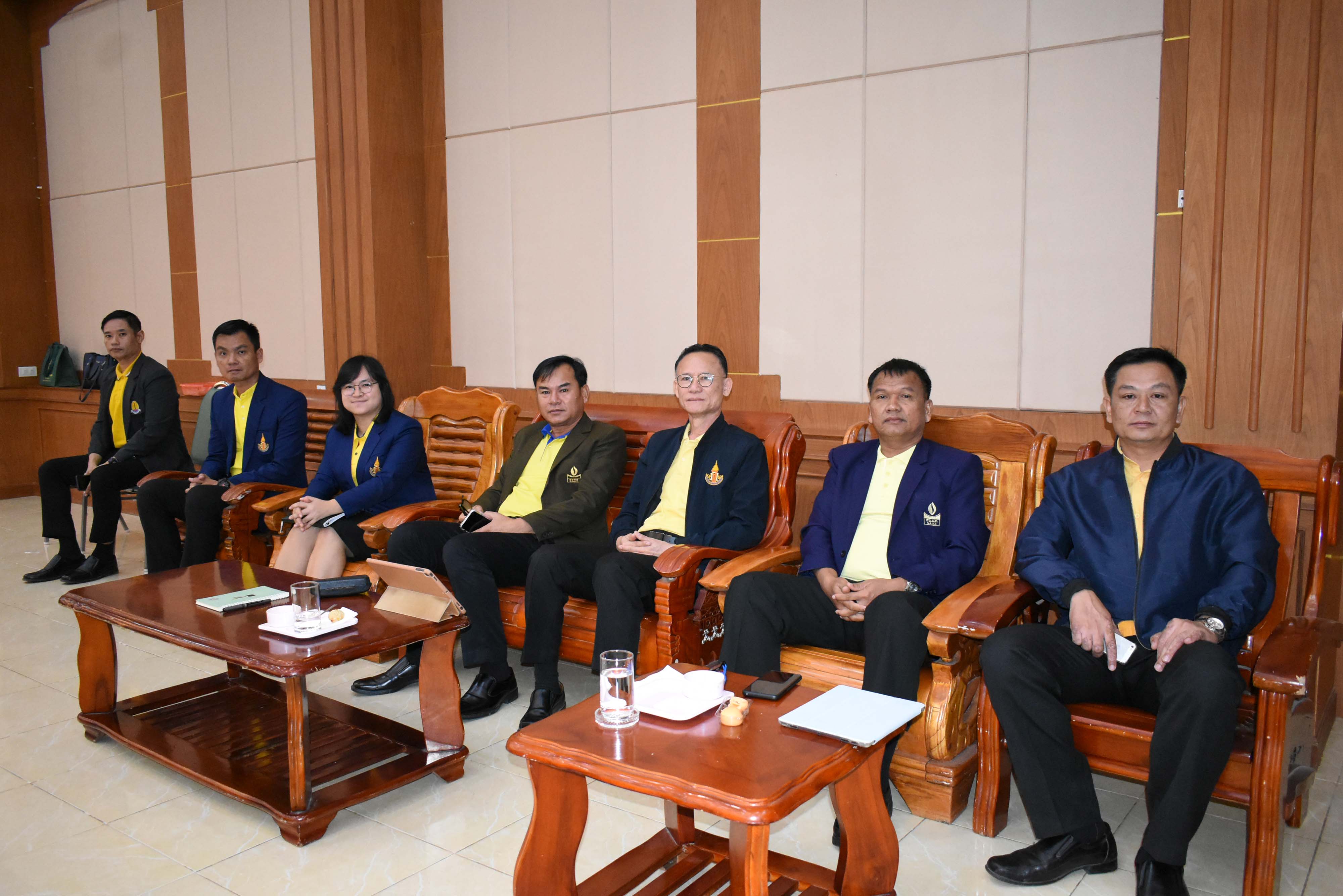 บรรยากาศการรับรายงานตัว มอบตัวและทําสัญญาการเป็นนักเรียนระดับชั้นมัธยมศึกษาปีที่ 4 ปีการศึกษา 2567