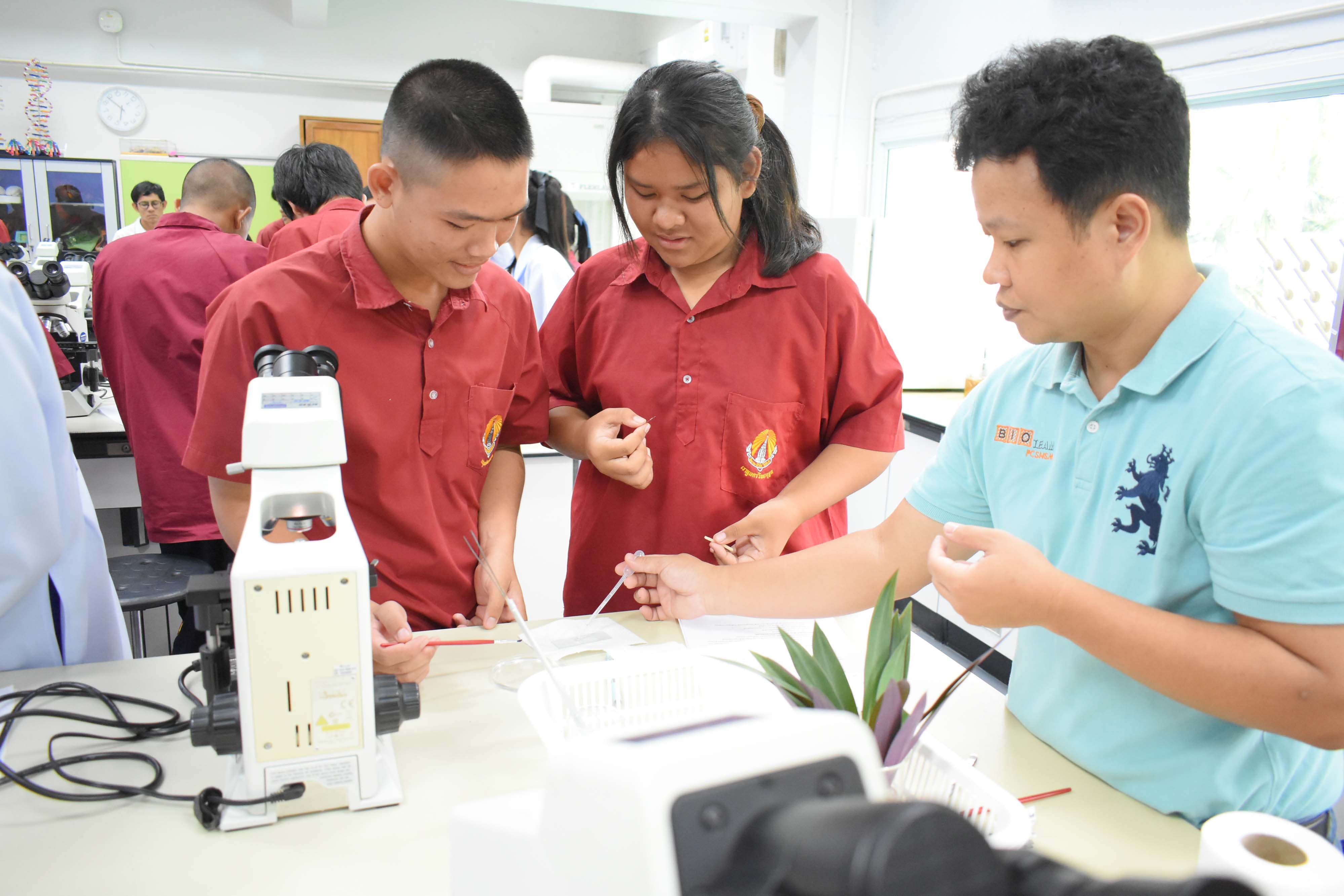 กิจกรรมบริการวิชาการด้านวิทยาศาสตร์แก่โรงเรียนคำสร้อยพิทยาสรรค์ และ ...